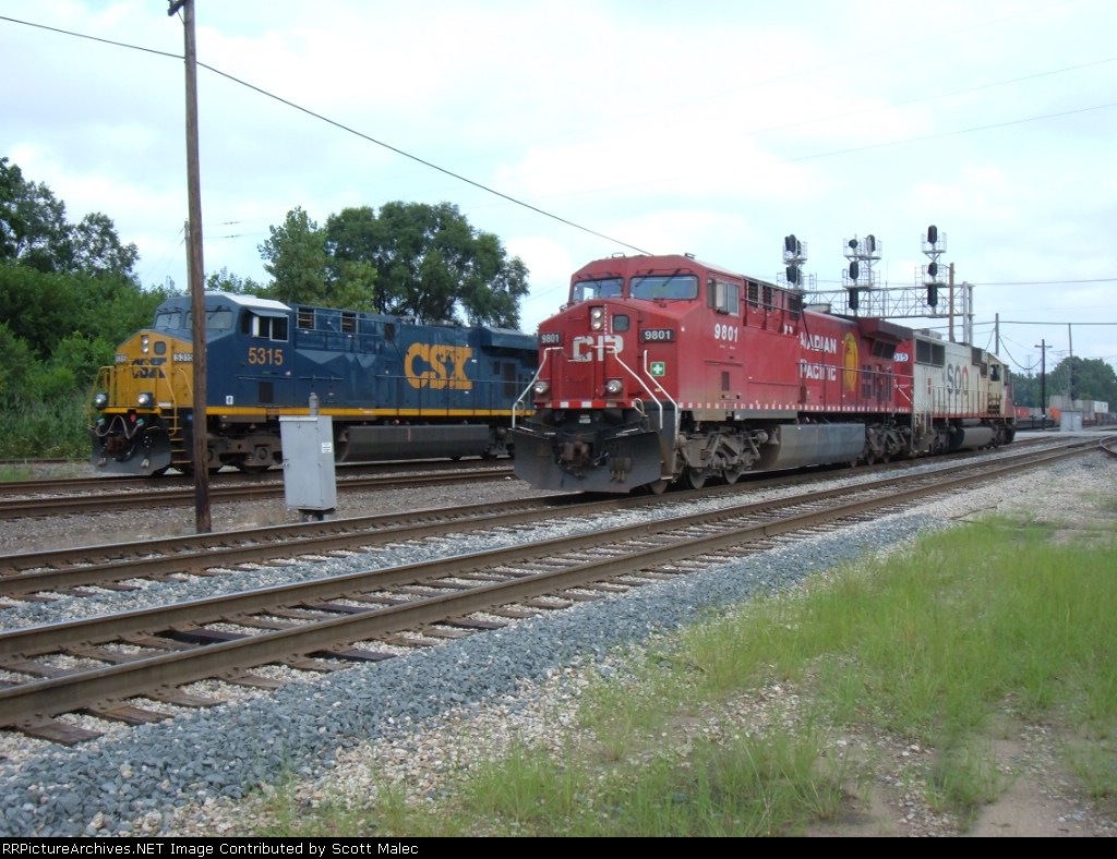 CSX 5315, CP 9801 & SOO 6015
